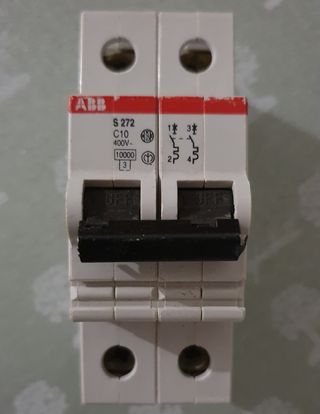 ABB magnetotermico S 272 C10