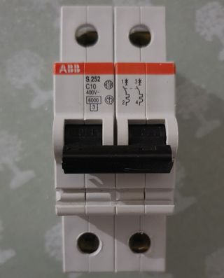 ABB magnetotermico S 252 C10