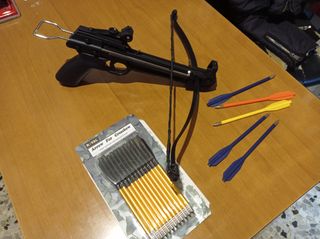 arco balestra tiro al bersaglio