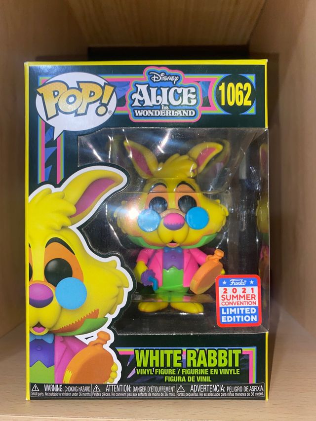 Funko Pop White Rabbit Blacklight de segunda mano por 49,95 EUR en ...