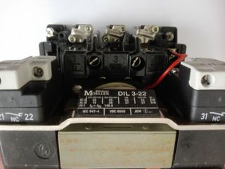 MOELLER DIL 3-22 Contattore universale DIL322 45kw