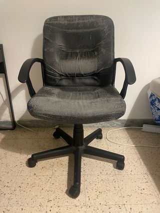 Vendo silla de escritorio. 6 kg