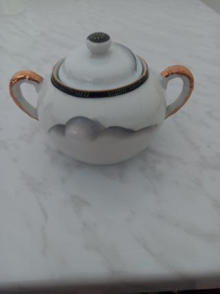 Zuccheriera in ceramica giapponese con oro