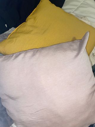 Juego de sábanas, toallas y ropa térmica