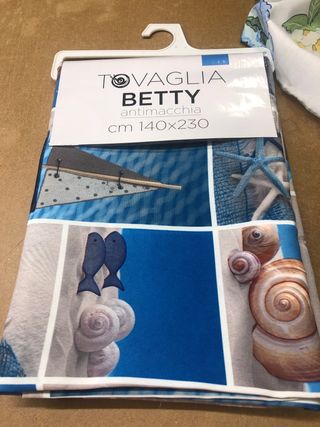 Tovaglia antimacchia tessuto poliestere 140x230