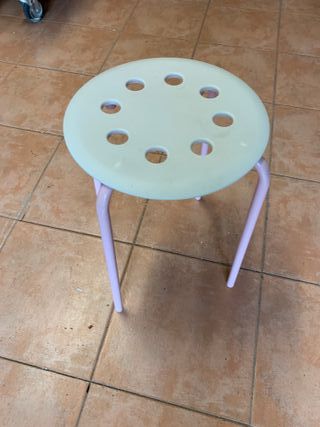 Sgabello rosa ikea
