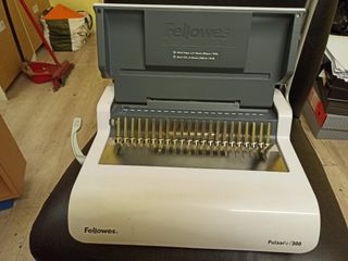 Rilegatrice a dorsi plastici FELLOWES Pulsar 300 c
