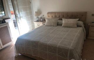 Coperta fatta a mano dalla nonna all'uncinetto