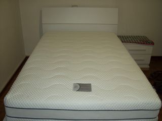 Letto 1 piazza e 1/2 con contenitore e materasso o