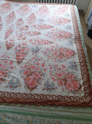 tovaglia 8 posti fantasia