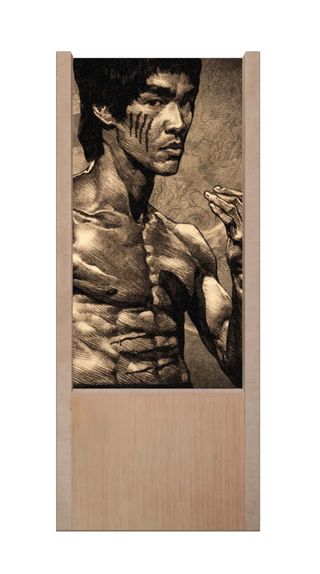 Lampada da tavolo in legno Bruce Lee