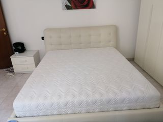 letto matrimoniale