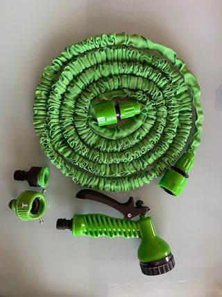 Tubo irrigazione giardino