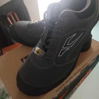 Due paia scarpe antinfortunistiche