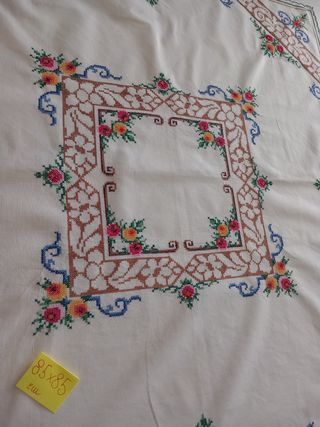 Tovaglietta da tè a punto croce