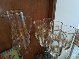 Brocca con bicchieri
