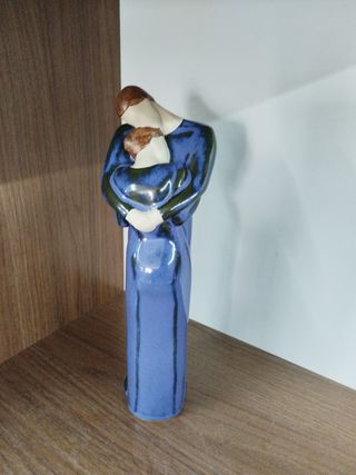 Bellissima scultura in maiolica Svedese  design