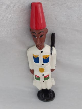 soprammobile in legno