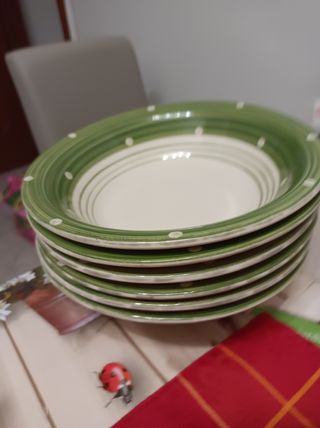 set 12 piatti verdi 3 bianchi a pois
