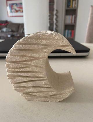 Porta tealight in pietra leccese a forma di mezza