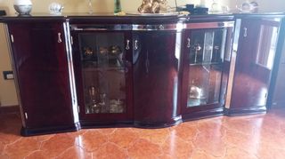 Camera da pranzo in mogano