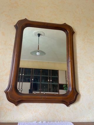 Specchio da parete in legno