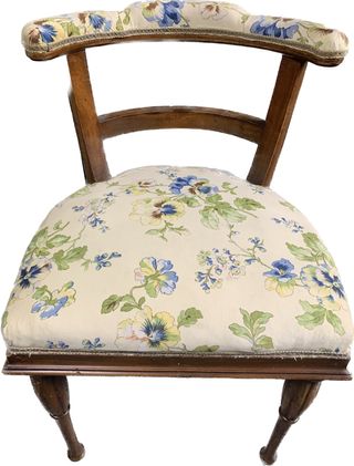 Sedia antica in legno