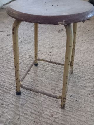 sgabello stile industriale