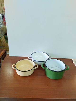Set pentola in metallo smaltato vintage