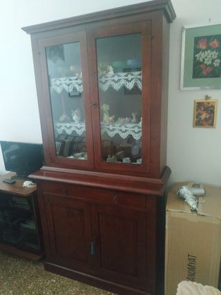 mobile con vetrina, arte povera toscana