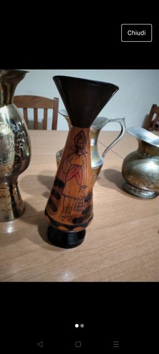 brocca in legno