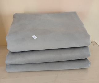 lotto di tessuti grigi