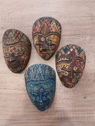 mascherine etniche in legno
