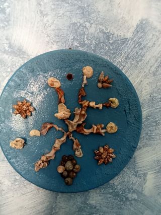 piatto decorato artigianalmente a mano