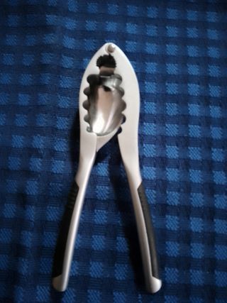 utensile per aprire le ostriche