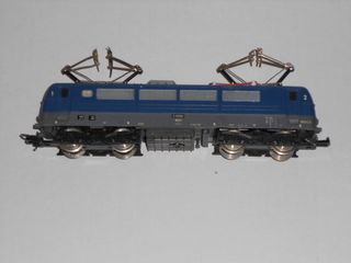 MOTRICE LIMA H0 CON VAGONI