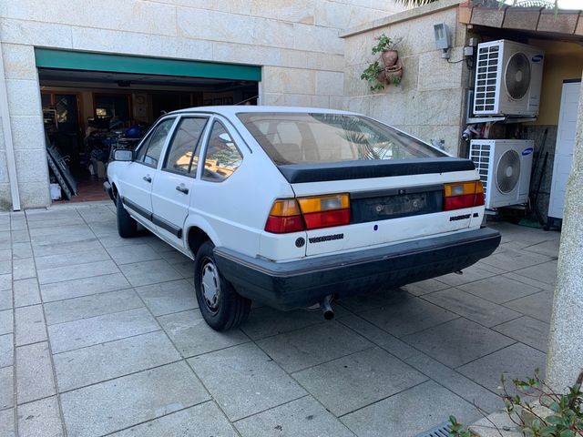 Volkswagen Passat 1987 de segunda mano por 2.000 EUR en Barciela en ...