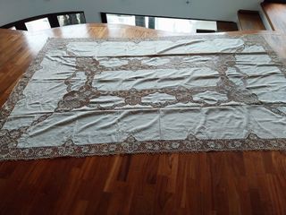 Copriletto e tovaglie.