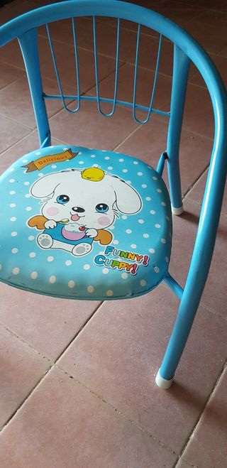 tre sedie bambino in ferro e pieghevole