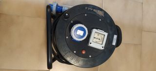 Prolunga riavvolgibile 230V 16A da 25 metri