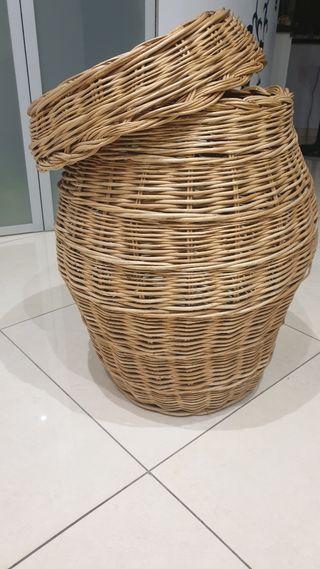 Cesta in vimini artigianale