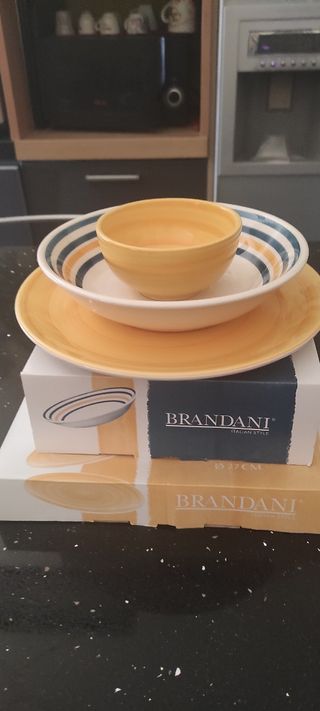 Set Piatti dipinti a mano Brandani 🌻🌻