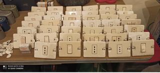 Lotto 38 interruttori Geviss