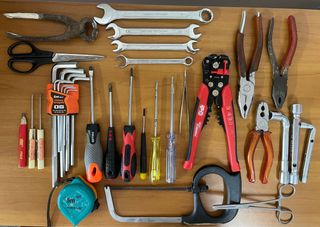 Set utensili da lavoro pinze chiavi