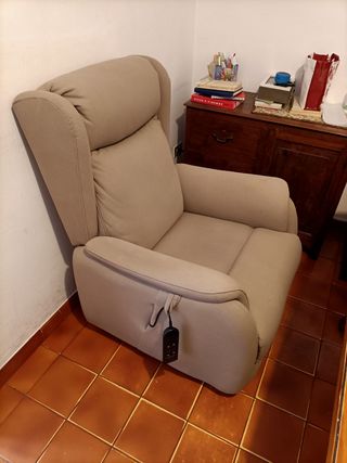 poltrona alza persona reclinabile