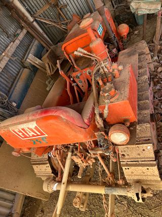 Fiat 25 trattore a cingoli