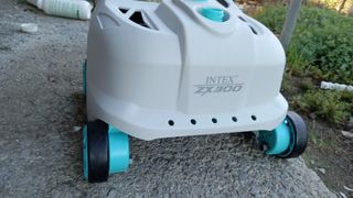 pulitore per piscina da esterno