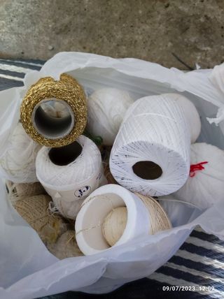 Bobine di filo nuove