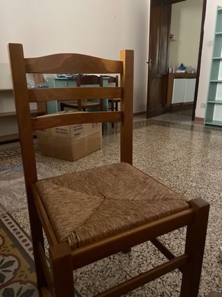 silla y mesita