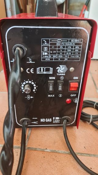 Vendo saldatrice no gas - mai usata